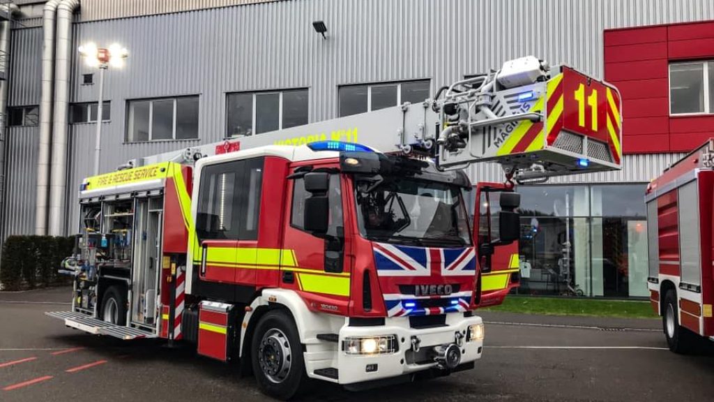 Los Ángeles: Aprueban compra de dos nuevos carros multipropósito para bomberos | La Tribuna