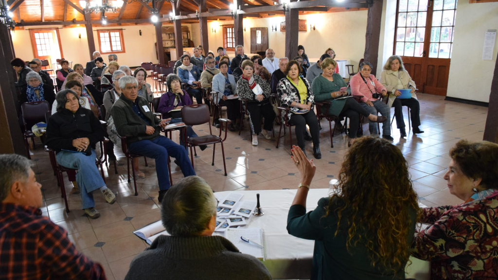 Adultos mayores de todo el país se reúnen con la directora nacional de ...