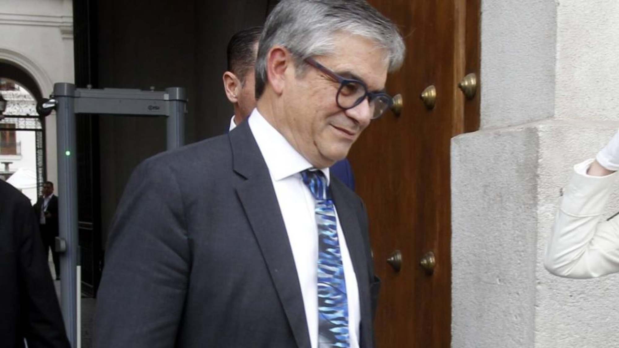 Marcel bajó el perfil a actividad económica en marzo y aclara que no ...