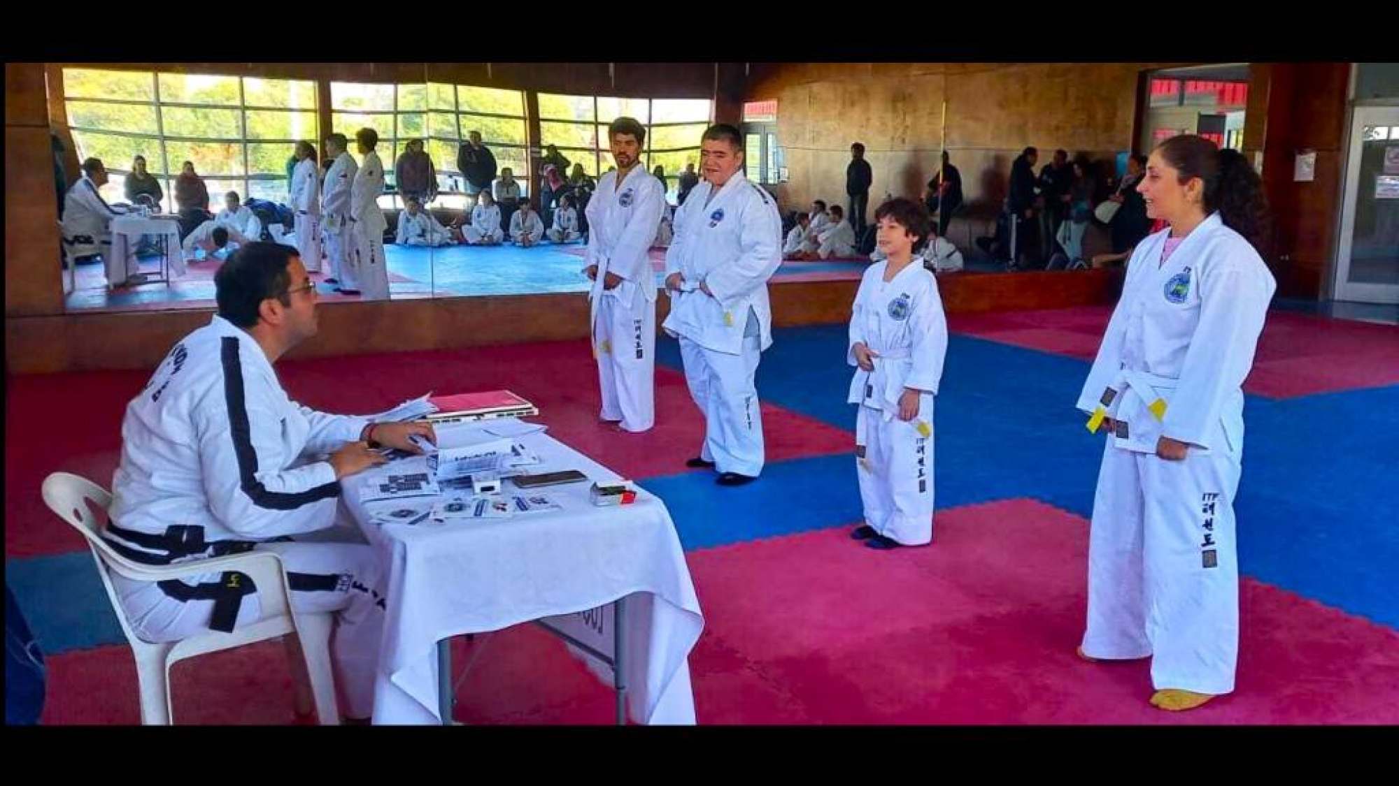 Con éxito y mucha emotividad integrantes de Escuela Jeonsa recibieron ...