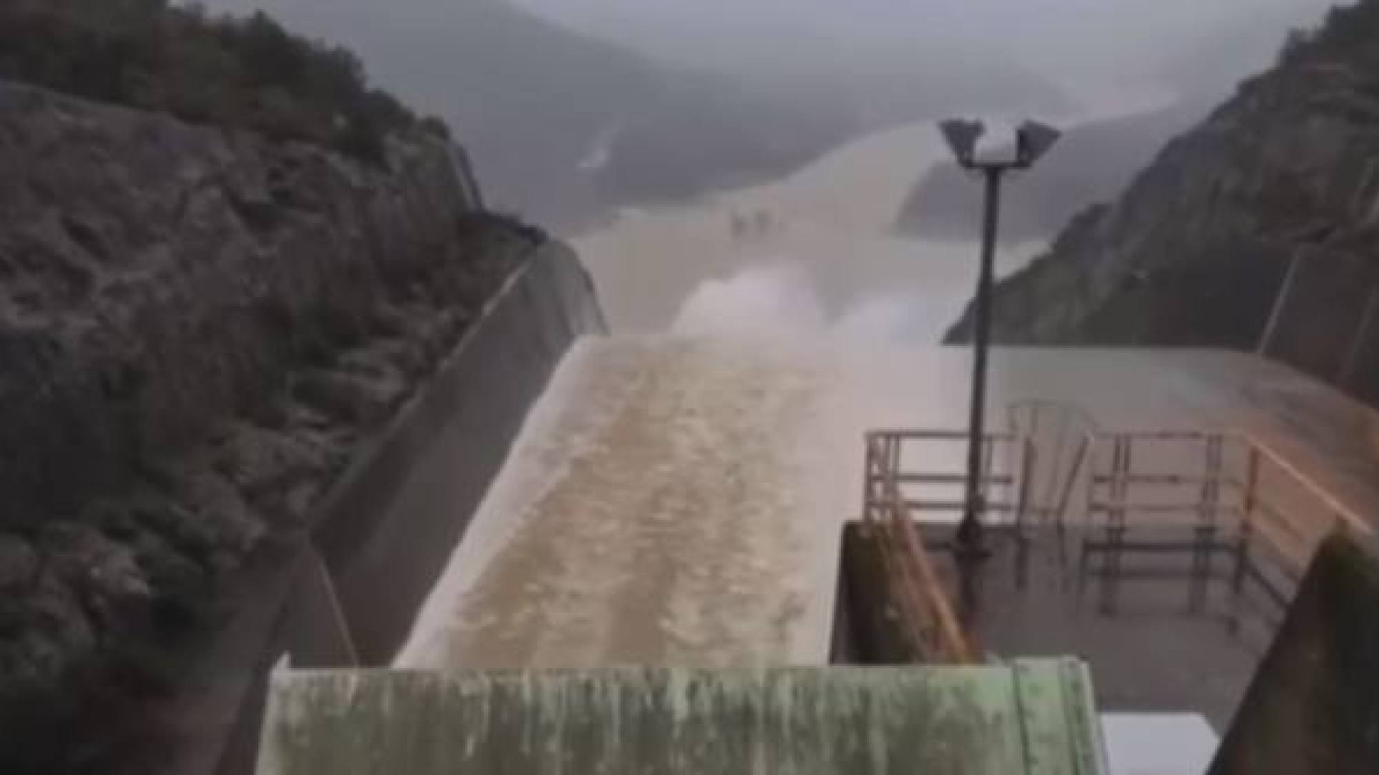 AHORA: Descarga coordinada de agua se está realizando en Embalse Colbún ...