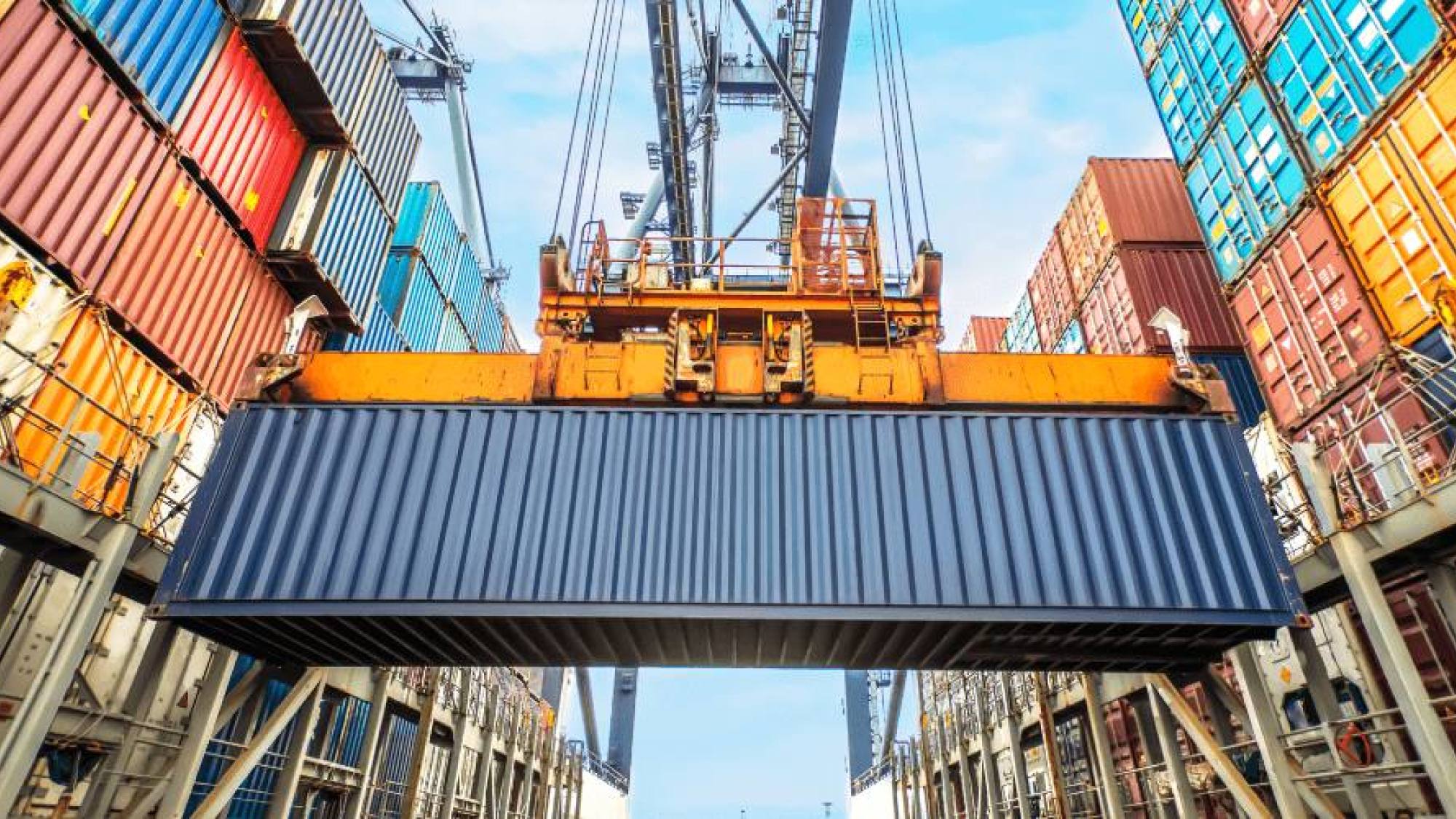 Imacec de diciembre crece 1,7% y cierra 2025 impulsado por servicios y ...