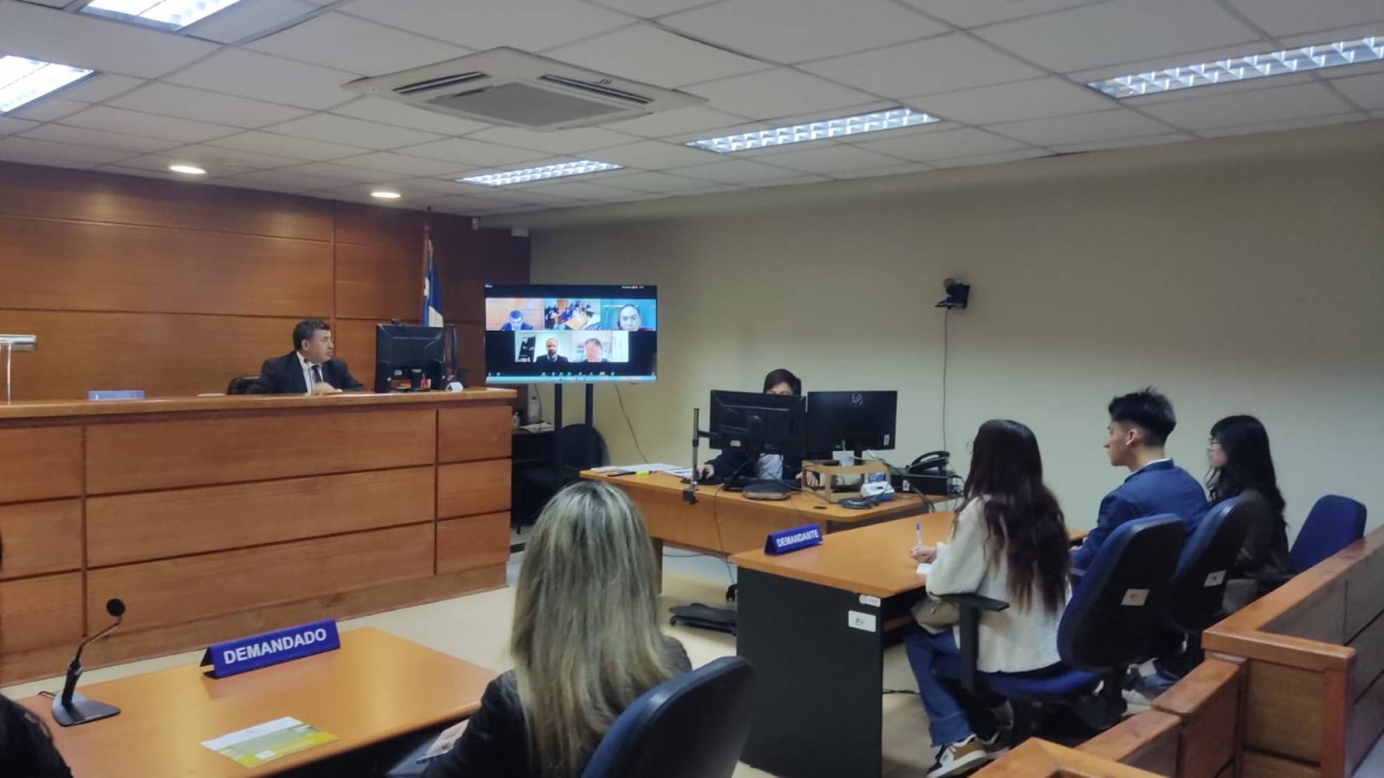 "El Derecho en movimiento": estudiantes presencian audiencia en Juzgado ...